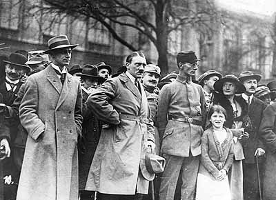the Holocaust Chronicle
